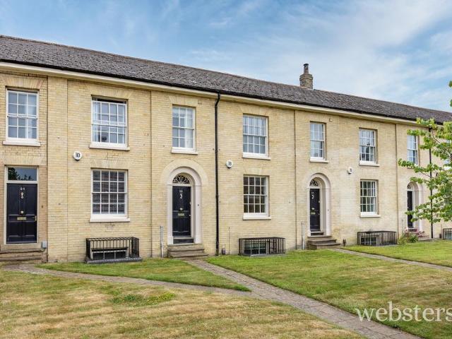 4 bedroom terraced house for sale