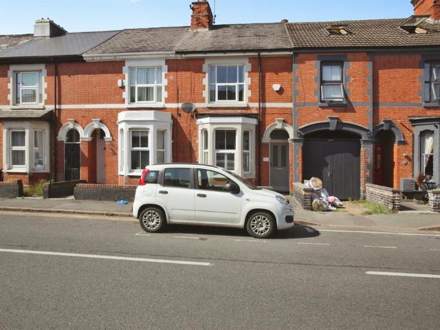 4 bedroom terraced house for sale