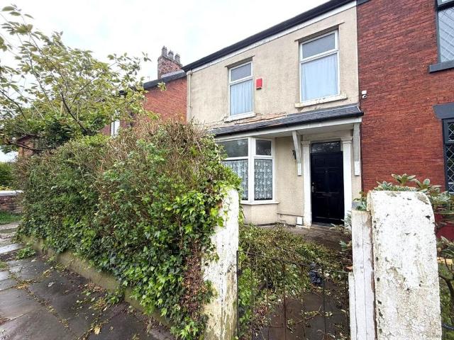 4 bedroom terraced house for sale