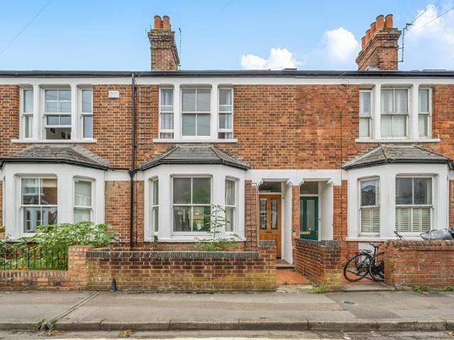 4 bedroom terraced house for sale
