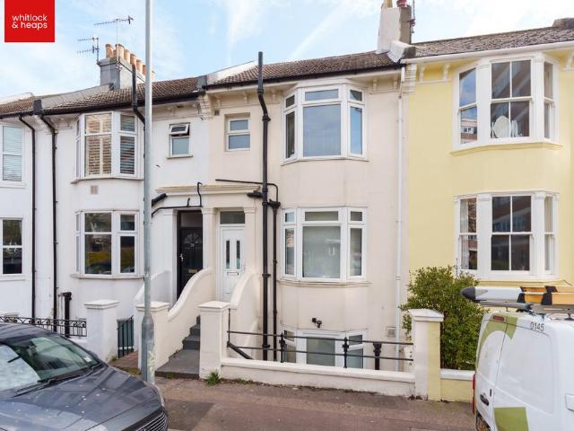 4 bedroom terraced house for sale