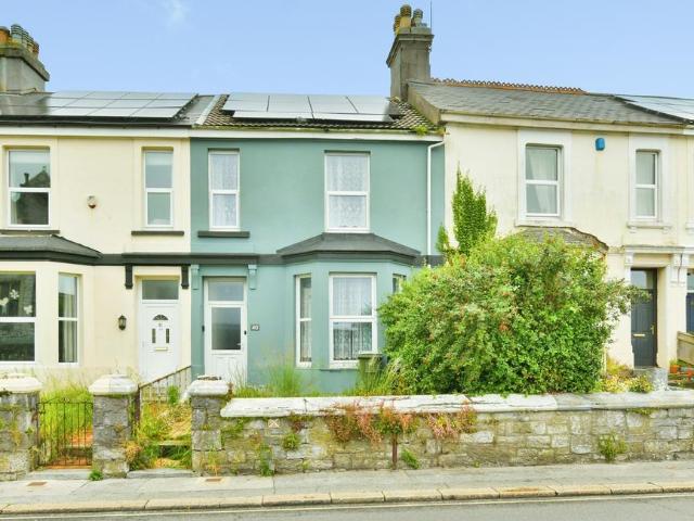 4 bedroom terraced house for sale