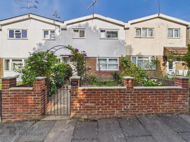 4 bedroom terraced house for sale