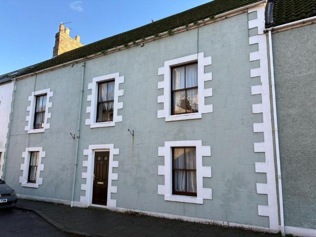 4 bedroom terraced house for sale