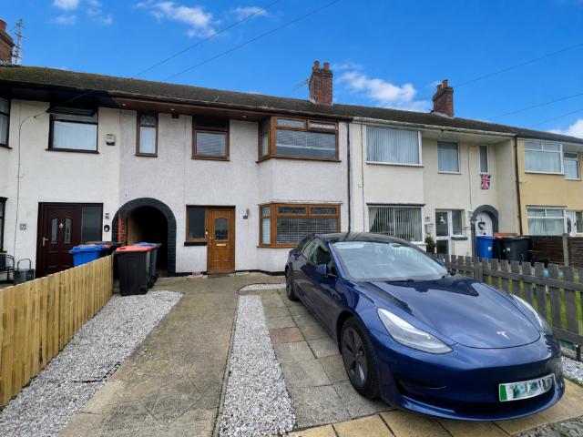 4 bedroom terraced house for sale