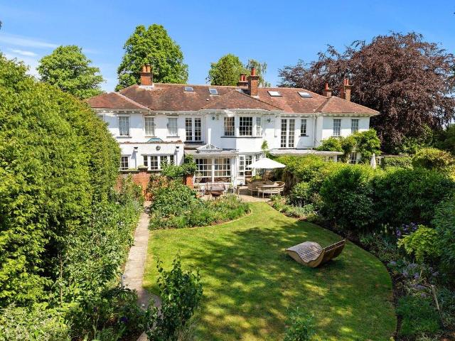 4 bedroom terraced house for sale