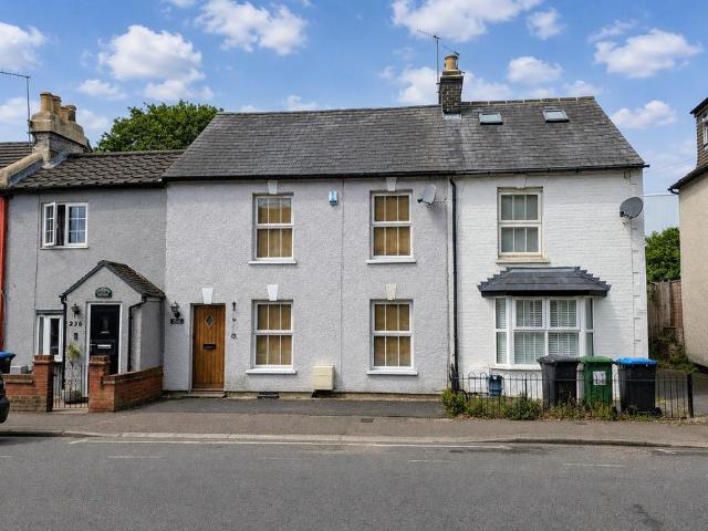 4 bedroom terraced house for sale