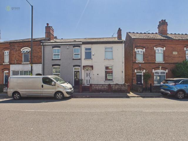 4 bedroom terraced house for sale