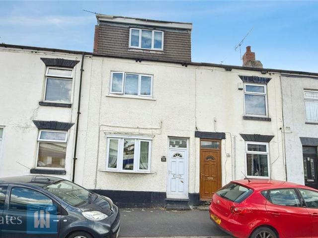 4 bedroom terraced house for sale