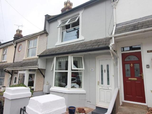 4 bedroom terraced house for sale