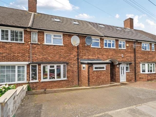 4 bedroom terraced house for sale