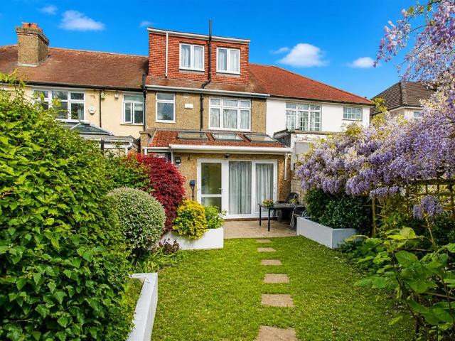 4 bedroom terraced house for sale