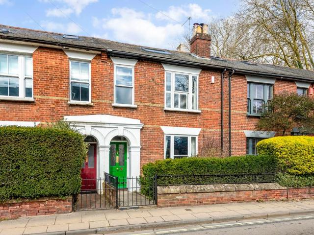 4 bedroom terraced house for sale