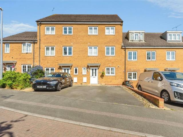 4 bedroom terraced house for sale