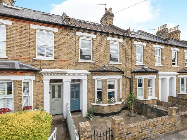 4 bedroom terraced house for sale
