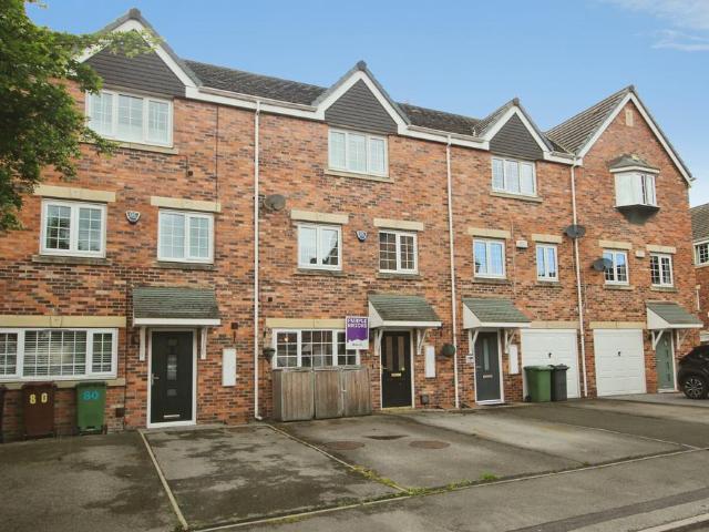 4 bedroom terraced house for sale