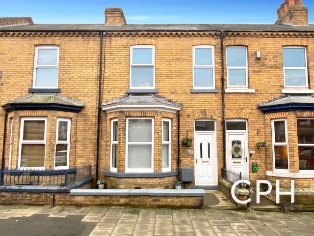 4 bedroom terraced house for sale