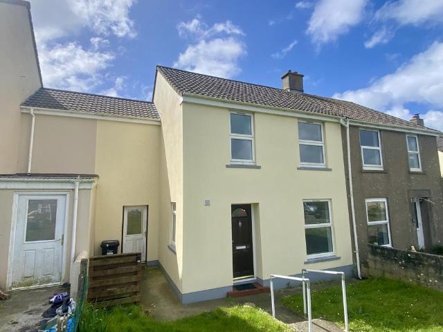 4 bedroom terraced house for sale