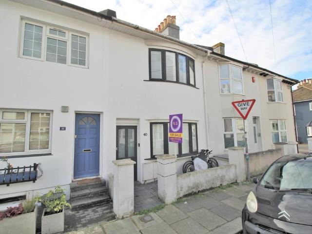 4 bedroom terraced house for sale