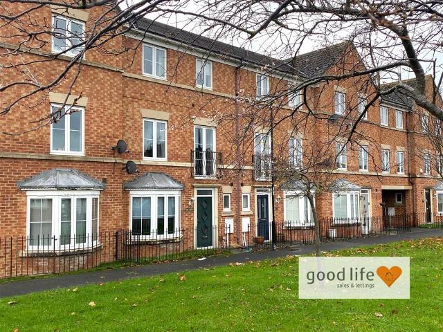 4 bedroom terraced house for sale