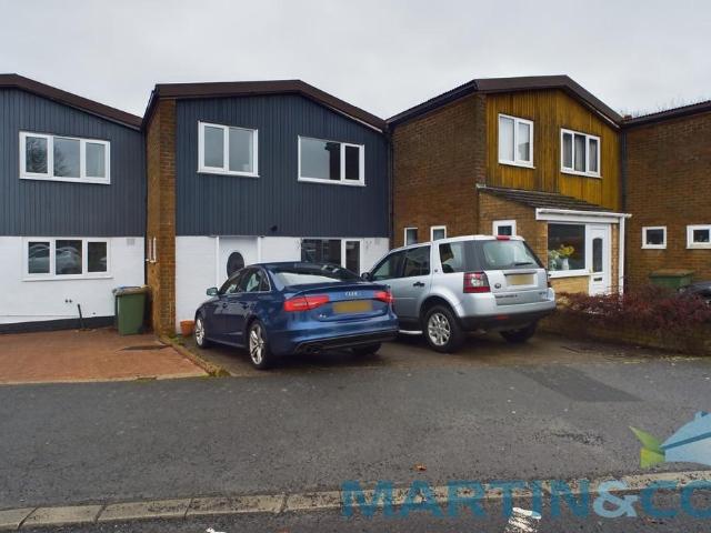 4 bedroom terraced house for sale