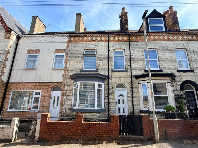 4 bedroom terraced house for sale