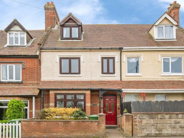 4 bedroom terraced house for sale