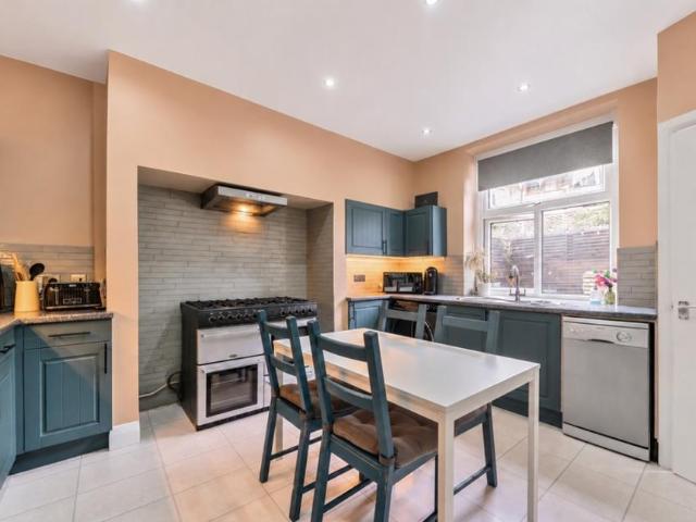 4 bedroom terraced house for sale