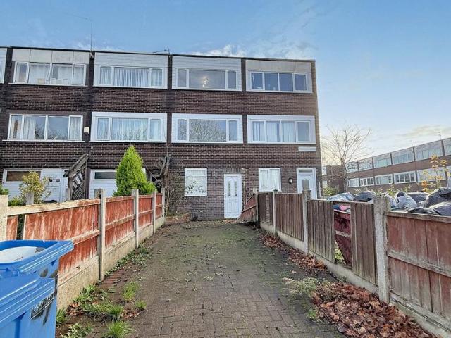 4 bedroom terraced house for sale