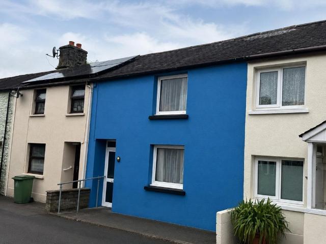 4 bedroom terraced house for sale