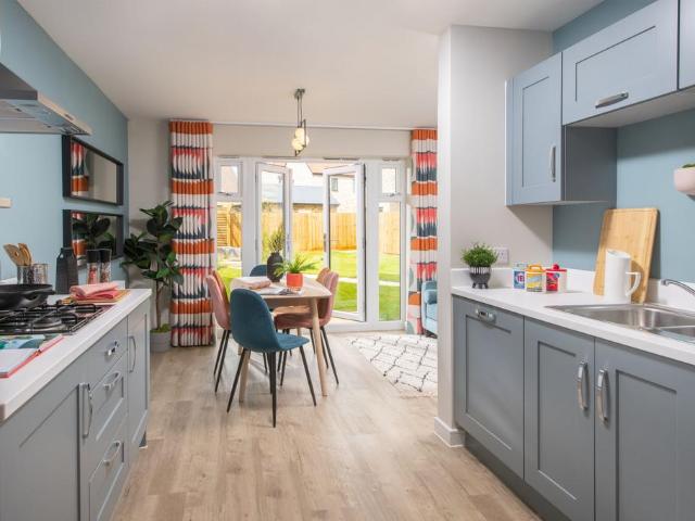 4 bedroom terraced house for sale