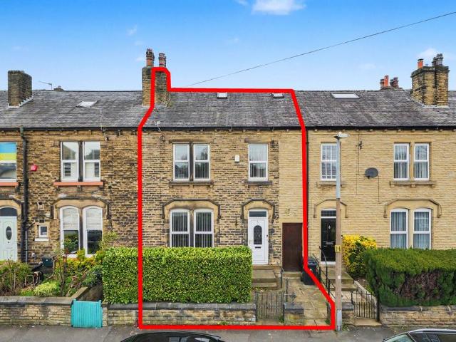 4 bedroom terraced house for sale