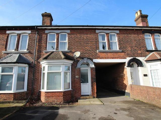 4 bedroom terraced house for sale