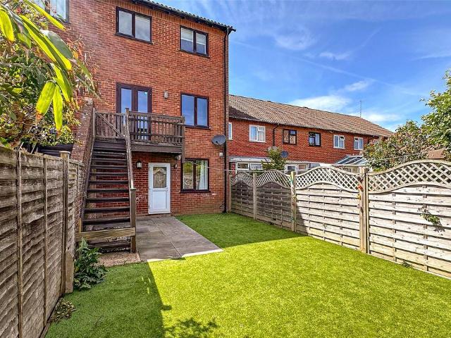 4 bedroom terraced house for sale