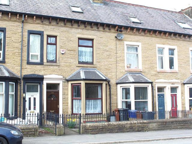 4 bedroom terraced house for sale