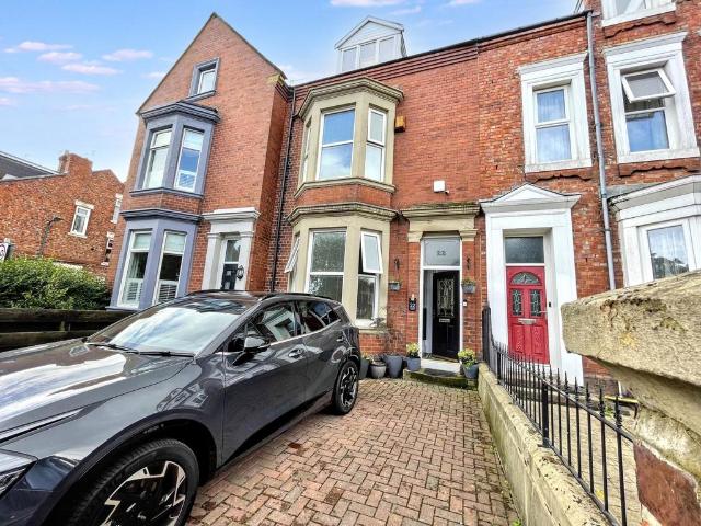 4 bedroom terraced house for sale