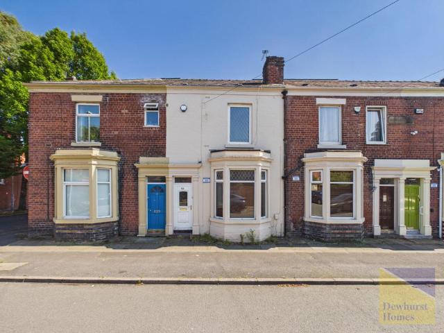 4 bedroom terraced house for sale