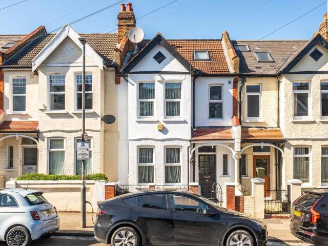 4 bedroom terraced house for sale