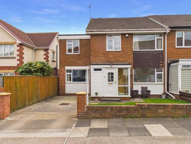 4 bedroom terraced house for sale