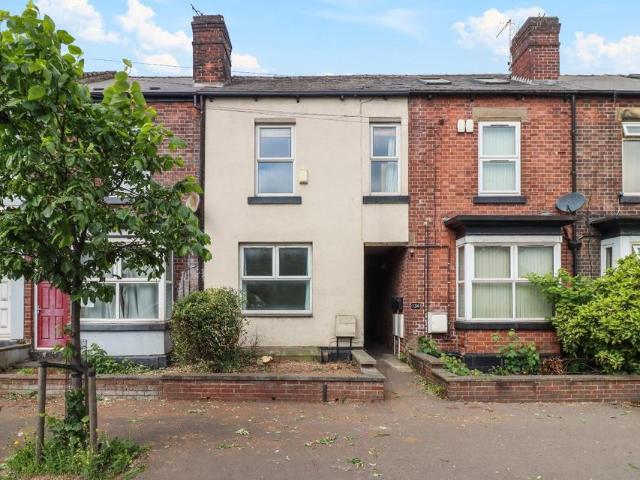 4 bedroom terraced house for sale