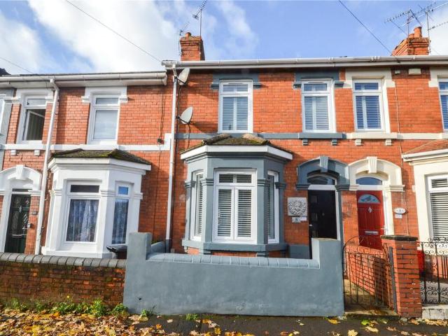 4 bedroom terraced house for sale