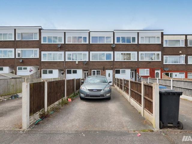 4 bedroom terraced house for sale