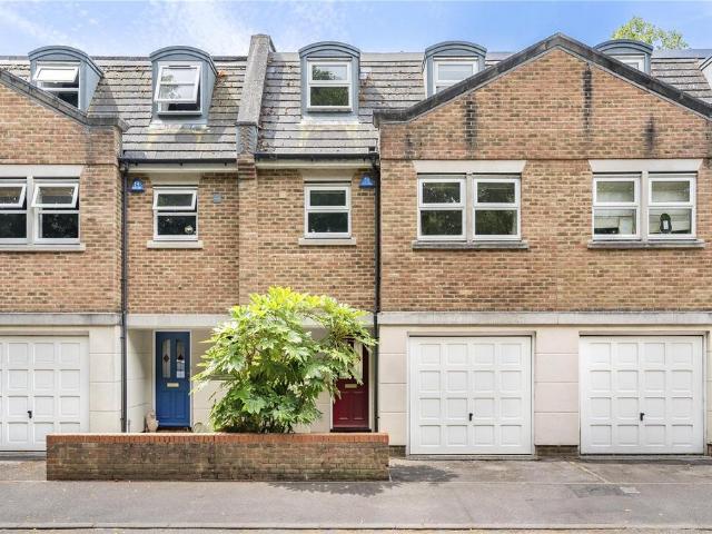 4 bedroom terraced house for sale