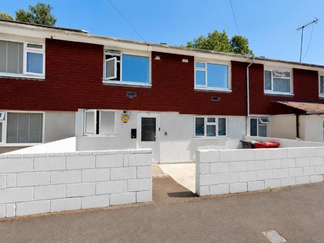 4 bedroom terraced house for sale
