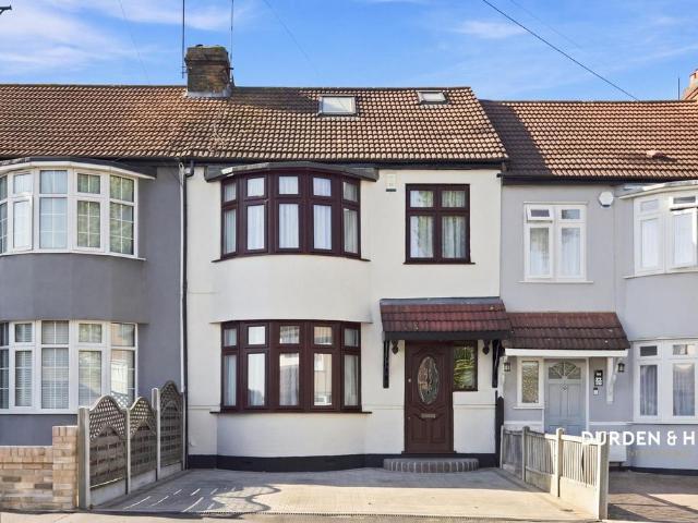 4 bedroom terraced house for sale