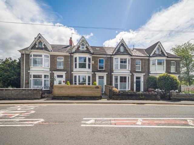 4 bedroom terraced house for sale