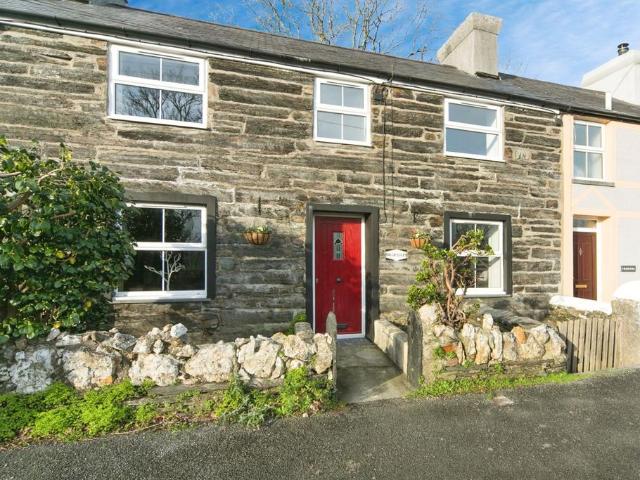 4 bedroom terraced house for sale