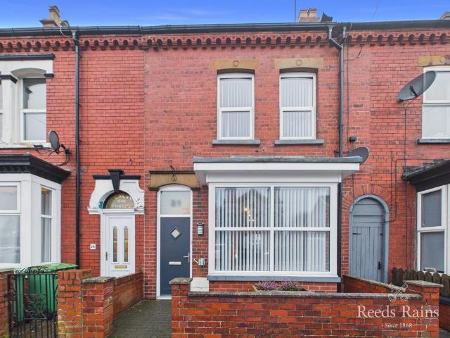 4 bedroom terraced house for sale
