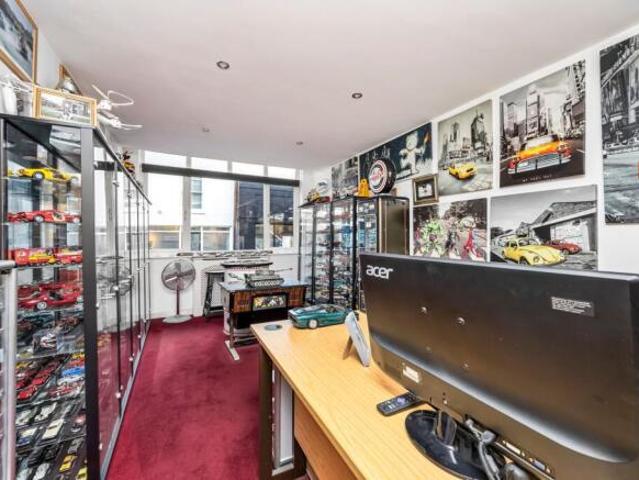 4 bedroom terraced house for sale in 19 Castle Street, Brighton, BN1 2HD, BN1