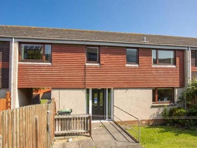 4 bedroom terraced house for sale in 19 Deanhead Drive Eyemouth TD14